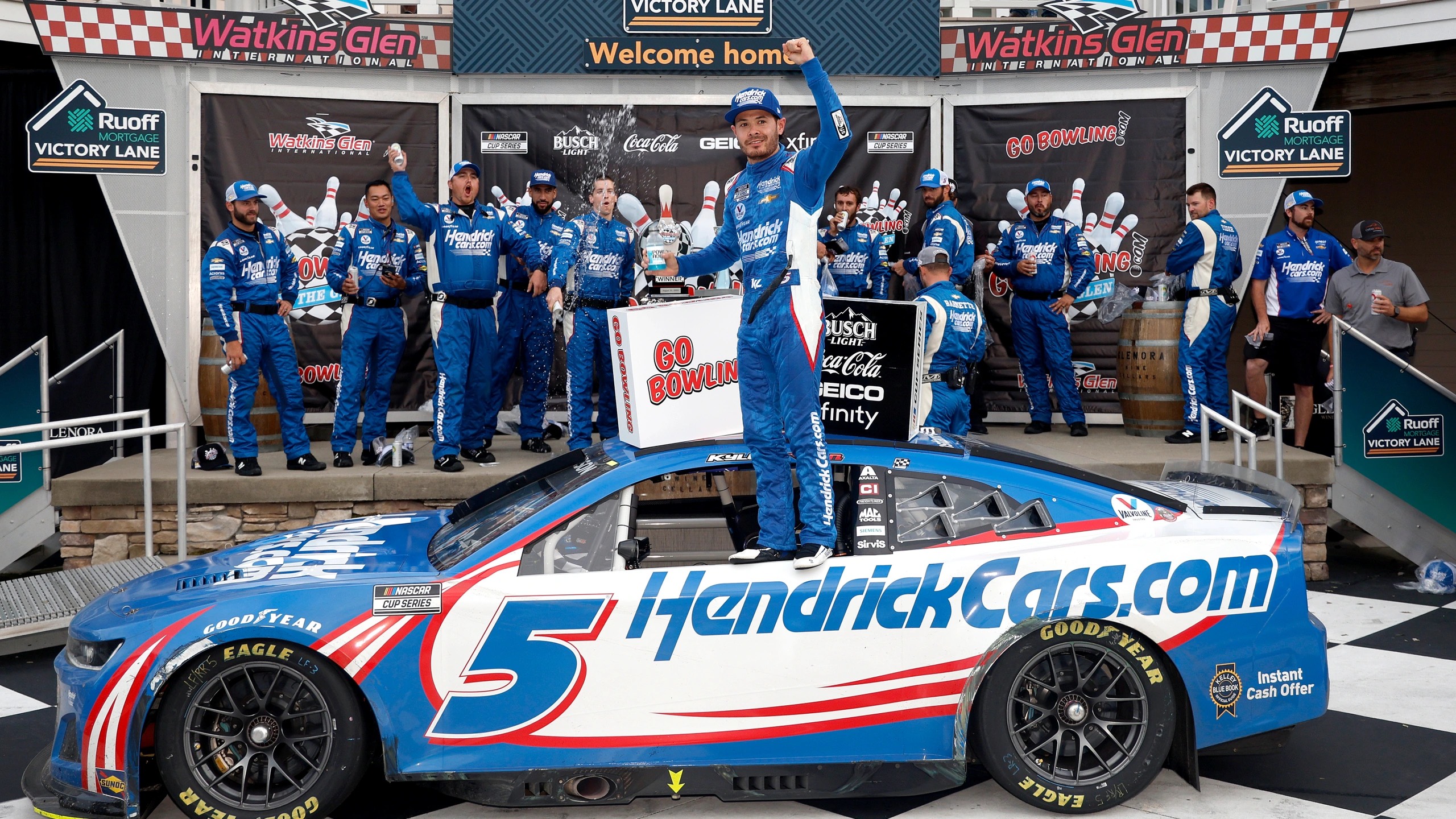 Kyle Larson Continues Dominance at Watkins Glen - The HORNELL SUN