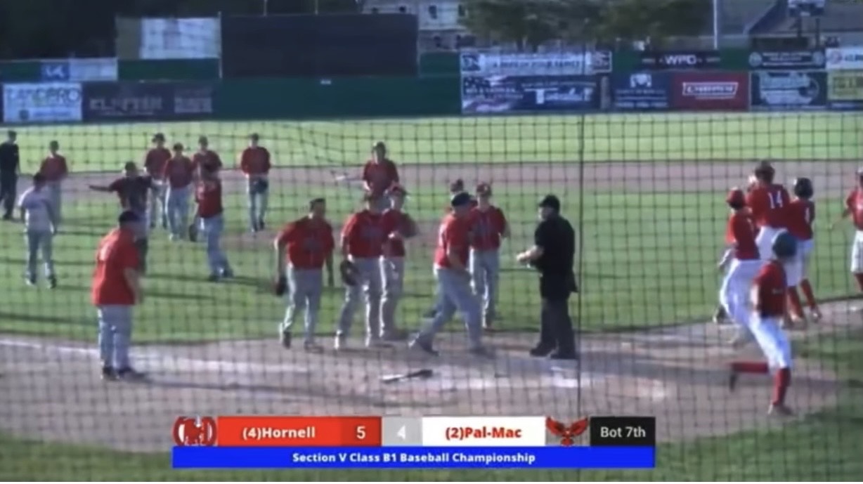 VIDEO: Incredible loss in championship for Hornell as Red Raiders ...