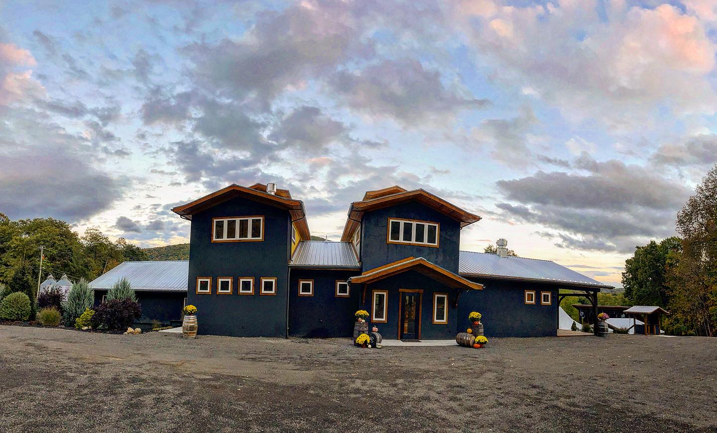 Hollerhorn reborn: Making it official with Friday October 13 ribbon ...